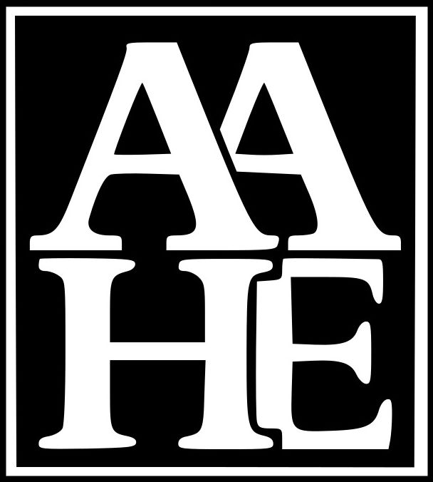 Distinción a la Dra. Andrea Lluch – AAHE